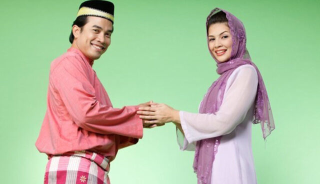 Suami Istri Bersentuhan Apakah Membatalkan Wudhu? - Hafizi Azmi